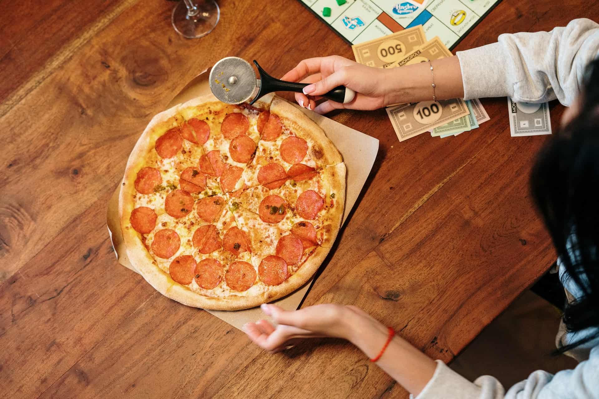 Choosing the Best Pizza Cutter + The Best Options (2023)